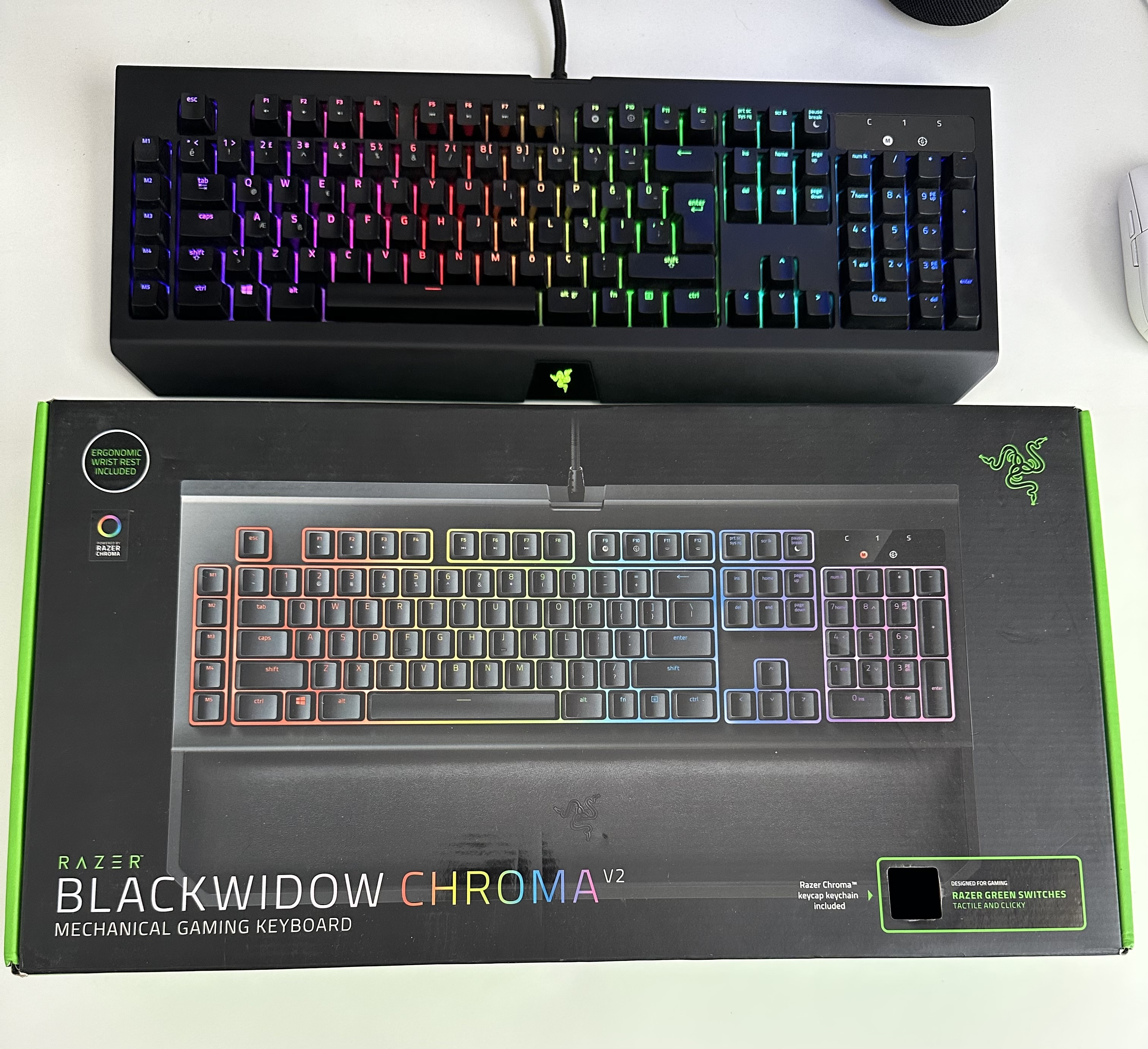 (SATILDI) Razer Blackwidow Chroma V2 RGB Türkçe Mekanik Oyuncu Klavyesi ...